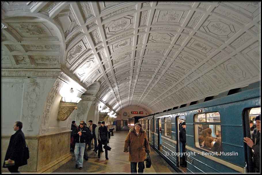 47- Ici, la voute est travaillée en caissons.